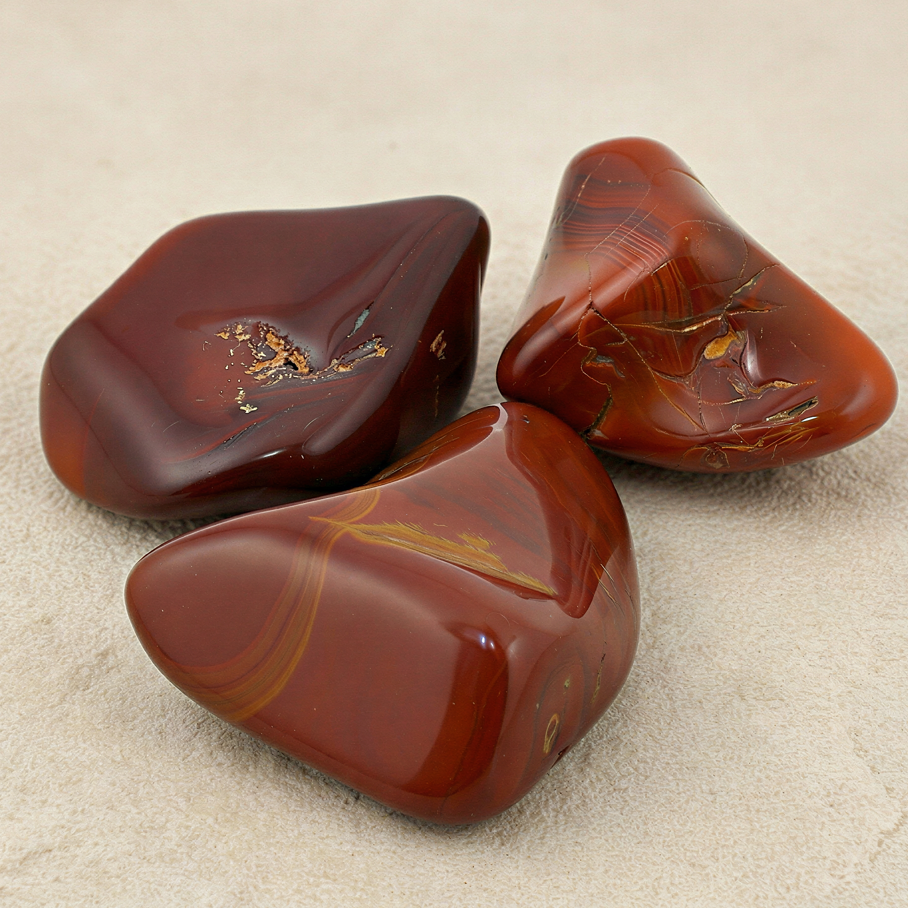 Carnelian Large Tumbled Stone - Dark Red (1 pc/TU175) – The Bead ...